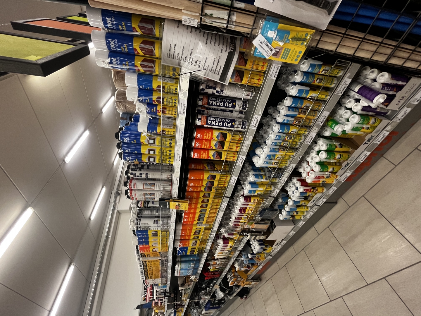 SILIKONI IN POLIURETANSKE PENE | Trgovina z gradbenim materialom - Dom ...